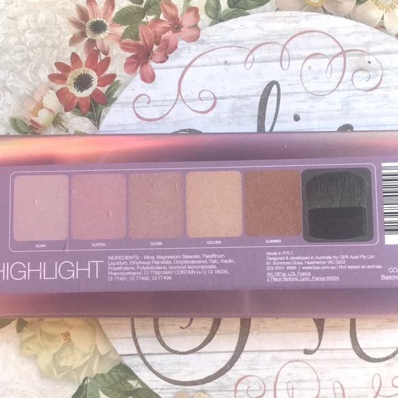 Makeup | New Bys Highlighting Palette | Poshmark
